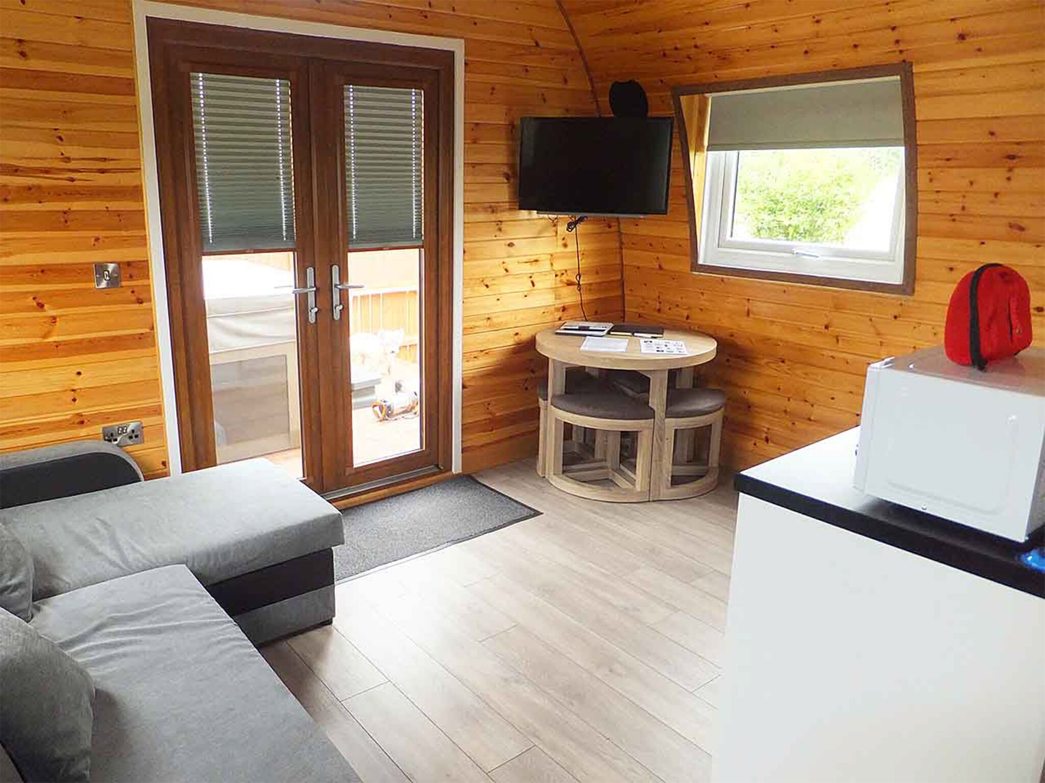 Pod 2 With Countryside View And Hot Tub - Suffolk