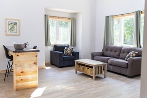 Cabana família, 2 quartos | Roupas de cama premium, camas com colchões pillow-top, escrivaninha