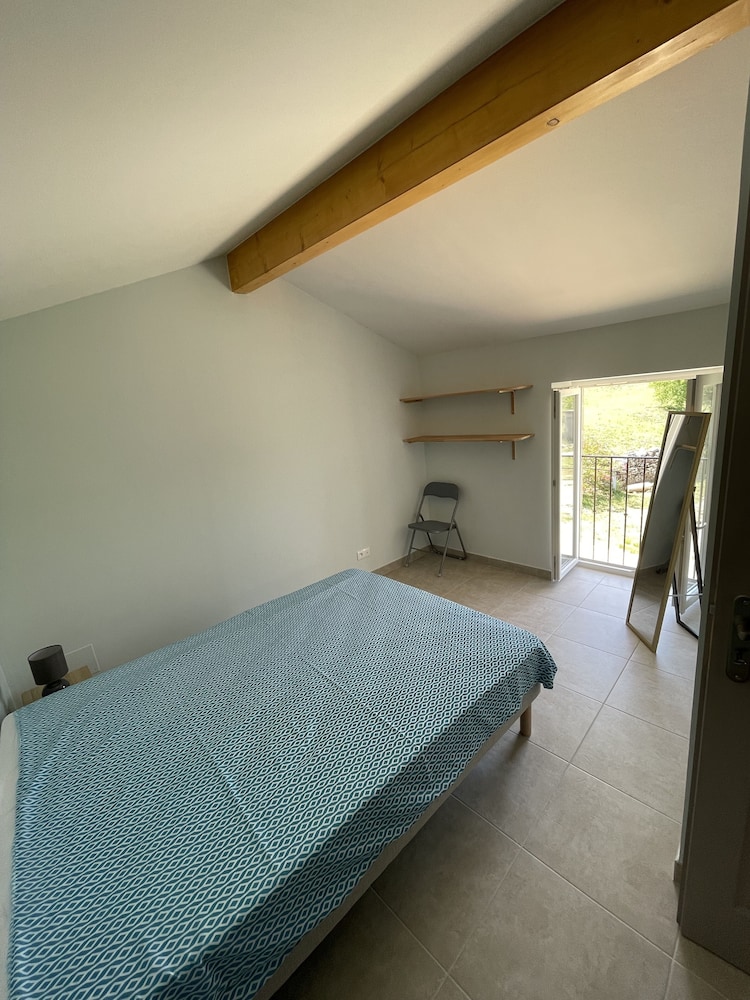 Appartement 4 Personnes Dans Mas Typiquement Ardéchois - Barjac