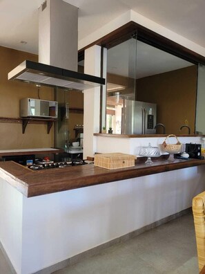 Espaço de cozinha compartilhada