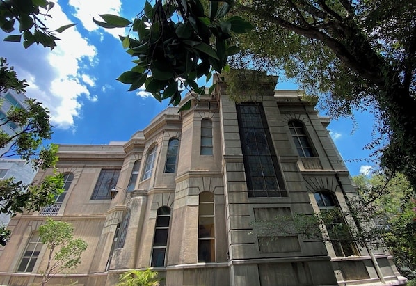 Fachada da propriedade