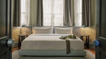 Quarto luxo | 1 quarto, roupas de cama premium, edredons de pluma, cofres nos quartos