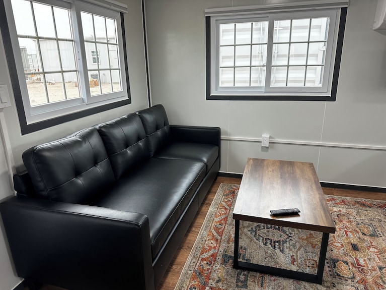 Cozy Space, Expansive Feel: Very Open Boxhouse, Monahans, Tx - Monahans Sandhills State Park, Monahans