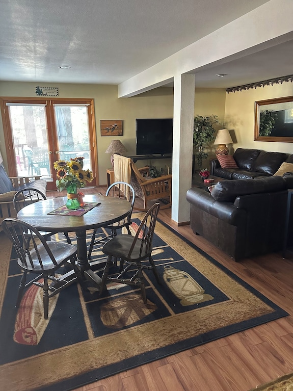 Cozy Cabin Walking Distance From The Lake. Plenty Of Lake Access! - Chester, CA