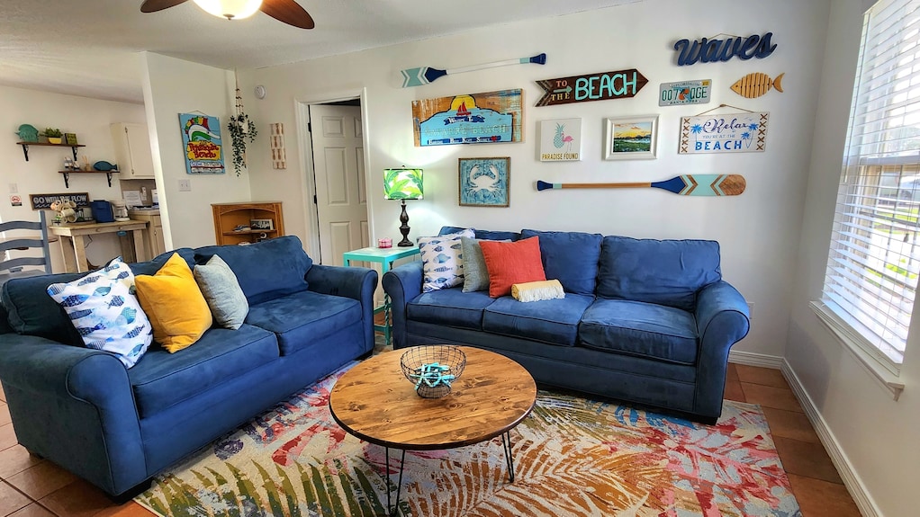 Dog-friendly Home Near The Beach With Private Pool, Ping-pong, Foosball & Bikes - Navarre, FL