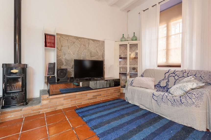 Vakantiehuis "Maresme Natura" Met Uitzicht Op De Bergen, 2 Privéterrassen En Wi-fi - Canet de Mar