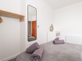 3 quartos, com decoração personalizada, com mobília individualizada