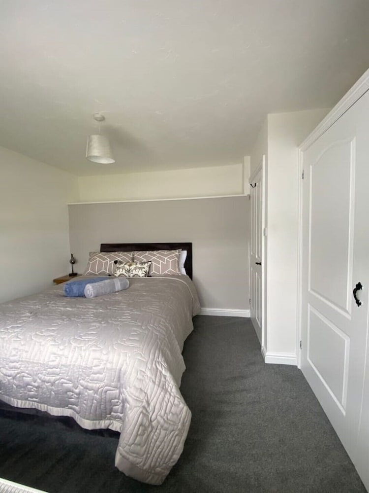 Stunning Two Bed Cottage In North Wales - Rhyl