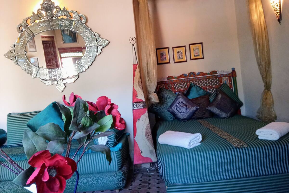 Quarto quádruplo família | 1 quarto, quartos à prova de som, Wi-Fi de cortesia, roupa de cama