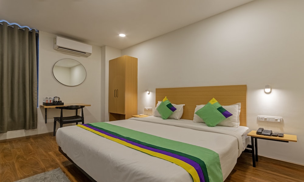 Fabhotels Ny Townhouse - Ahmedabad