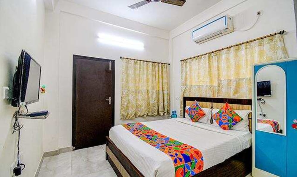 Fabexpress Moon Residency - Kolkata