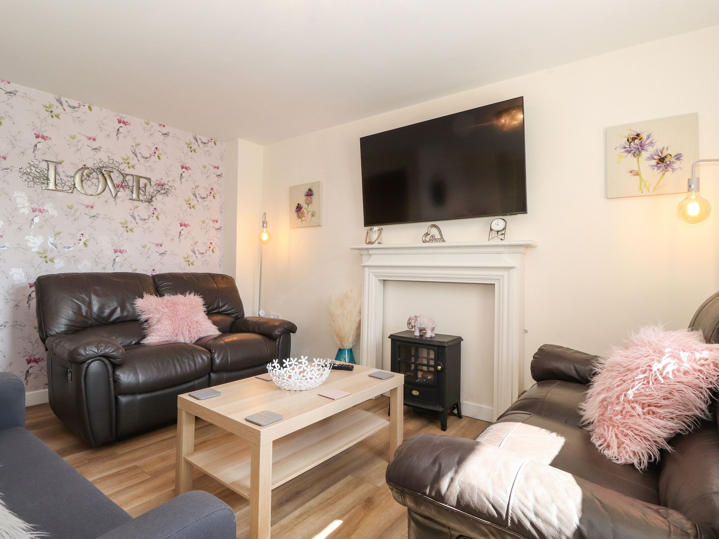 The Granary, Pet Friendly, With A Garden In Allonby - Maryport