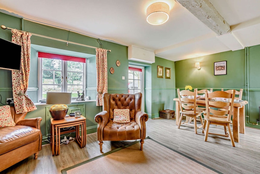 Characterful Holiday Cottage In The Cotswolds - Wren Cottage - Moreton-in-Marsh