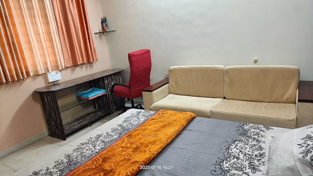 Bunglow Villa Garden Facing 5 Minutes From Hotel Hayatt Place Ho - Vadodara