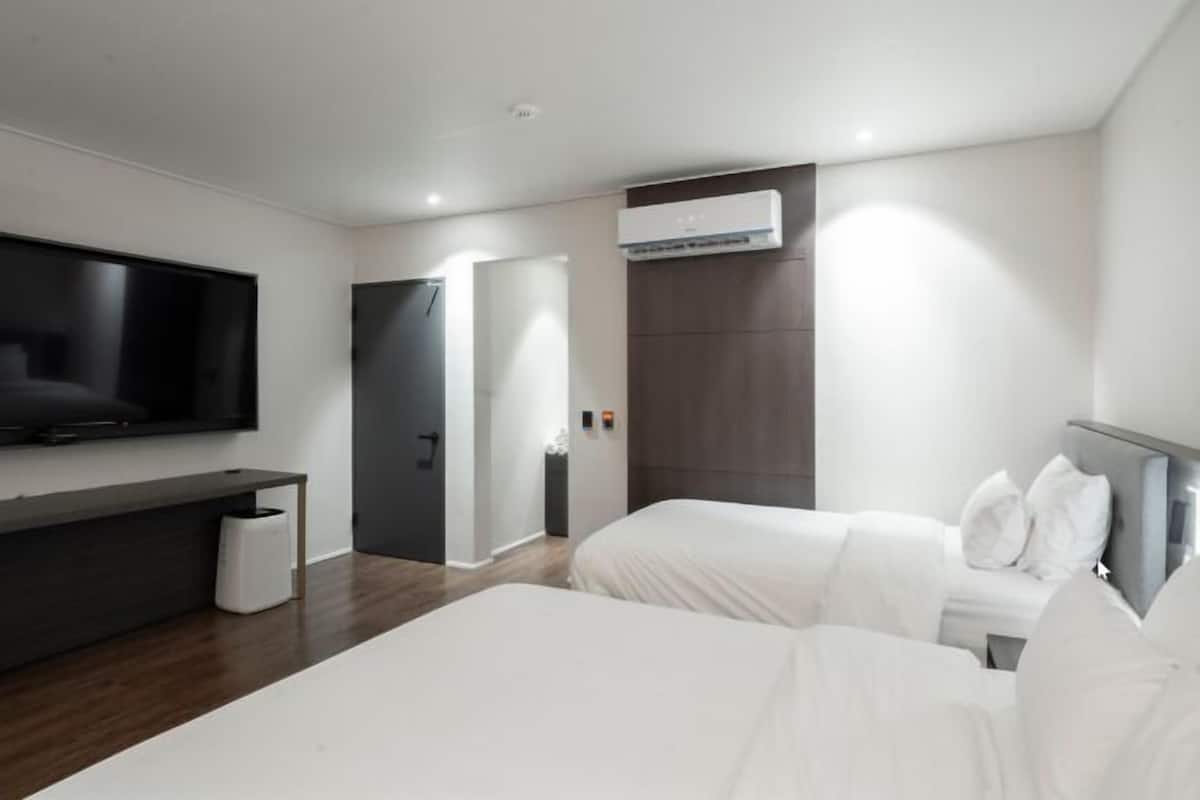 Edredons de pluma, camas Select Comfort, cortinas blackout