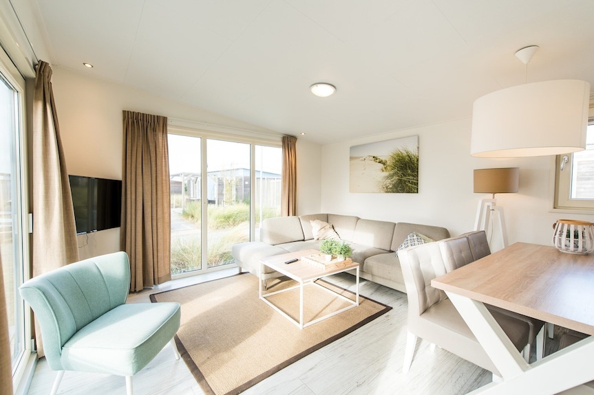 Chique Chalet Vlakbij Het Strand - Friesland