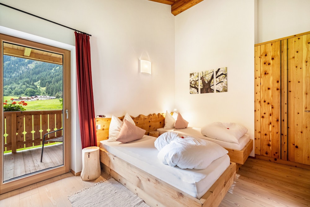 Vakantie Appartement "Larch Soge Apt Paula" Met Uitzicht Op De Bergen, Privé Terras & 2 Balkons - Sterzing