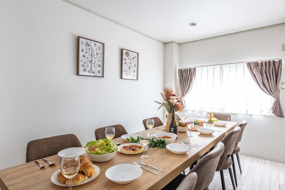 Precious House Nipponbashi - Osaka, Japan