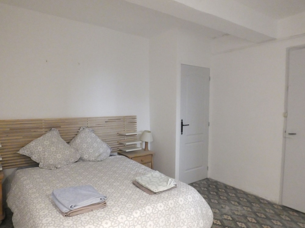 Ceret Centre - 3 Bedroom Town House With Sunny Roof Terrace - Céret