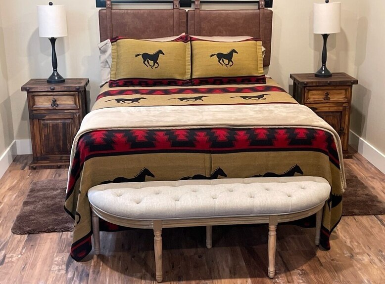 Cozy Suite In New Duplex Located In Downtown Bandera - Bandera, TX