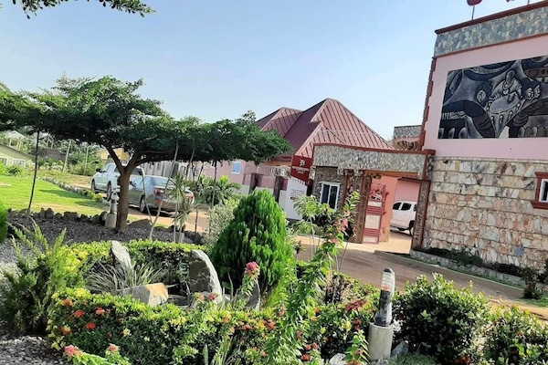 Fachada da propriedade