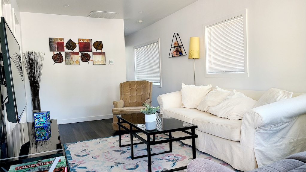 Newly Remodeled 3/2 W/ King Bed Near Intel - Forest Grove, OR