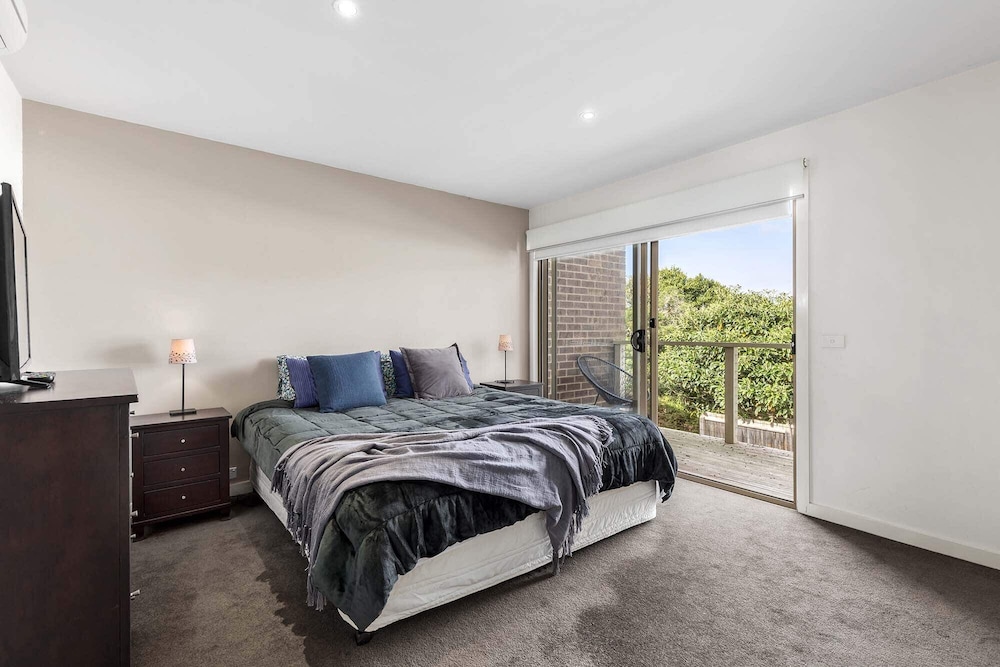 Stroll Away. Townhouse just a stroll to Ocean and River - Anglesea | Vrbo