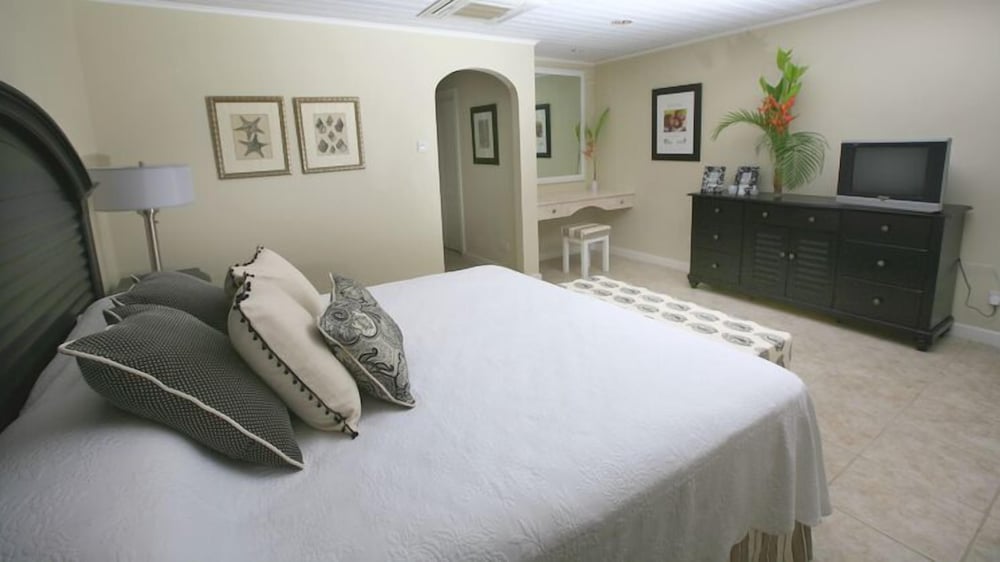 Beach Walk Villa 3 - Rodney Bay