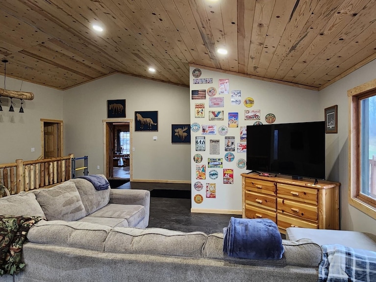 Private Log Home With Sauna And Hot Tub - Minnesota