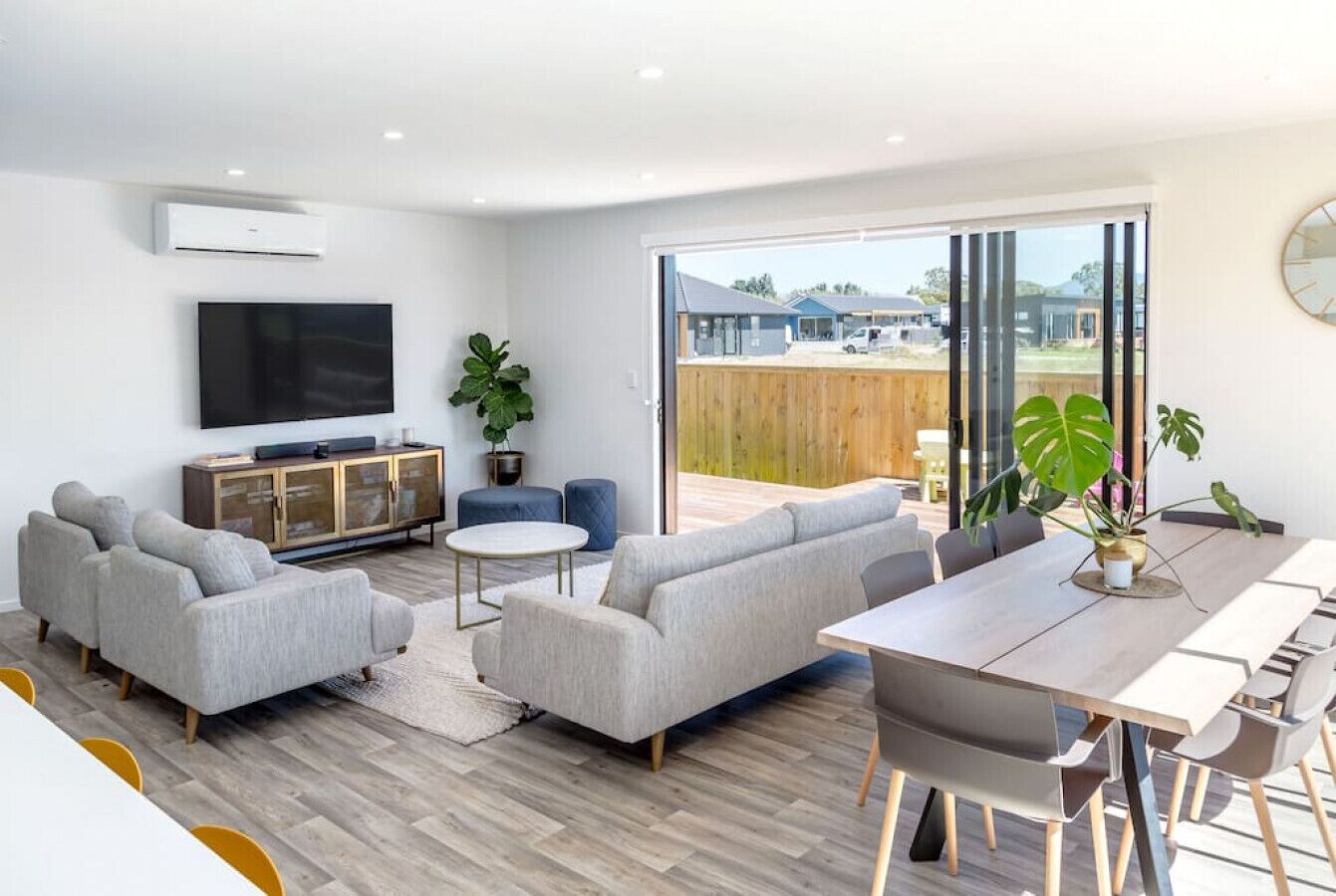 Hey Syrah Syrah!, Martinborough - Martinborough