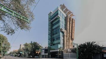 Fachada da propriedade