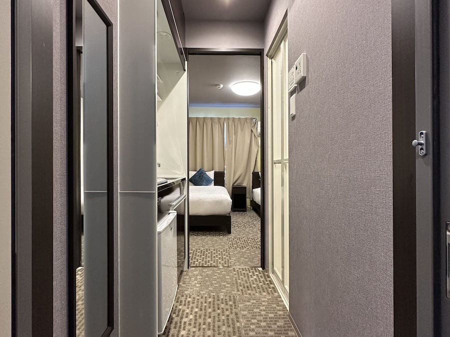 Quarto Twin Standard, 2 camas individuais | Secretária, cortinas/cortinados opacos, Wi-fi grátis