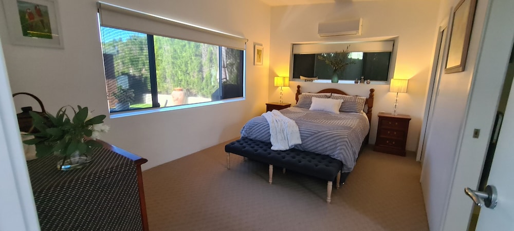 The Pool House - Lemon Tree Passage | Vrbo