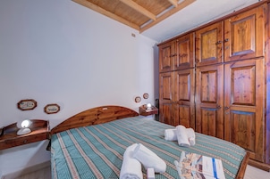 Apartamento Familiar, vários quartos (Appartamento Rochebrune 200m from Ski) | 1 quarto, roupa de cama fornecida 