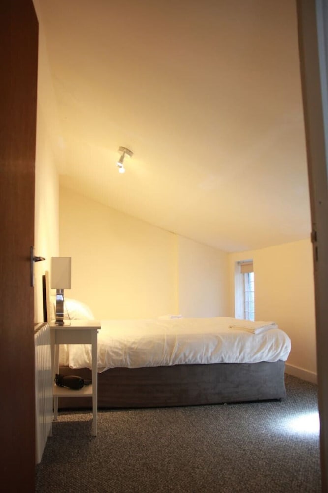 Spacious Apt In The Centre Of Town - Youghal