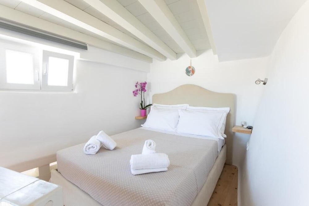 Crystal Suites - Mykonos