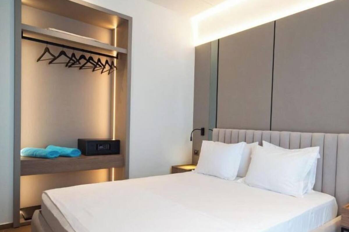 Roupa de alta qualidade, camas de colchão Select Comfort, minibar