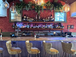Bar (no alojamento)