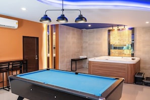 Casa família, 4 quartos | Área de estar