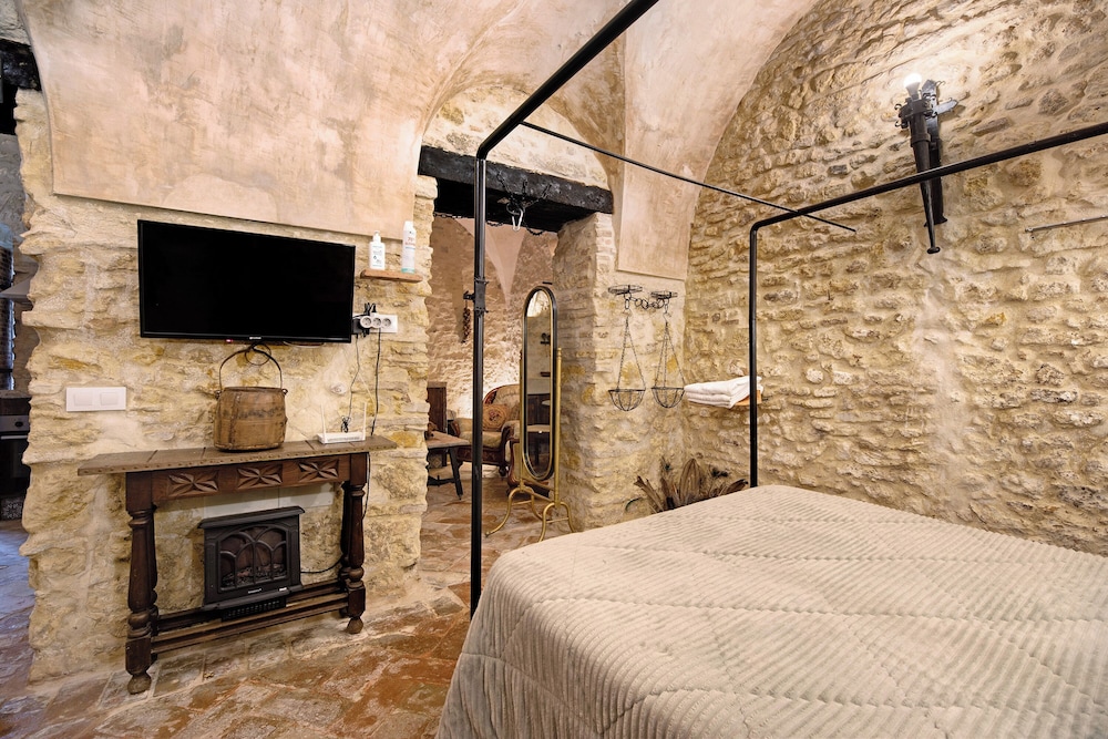 Holiday Apartment "La Cueva De Medina-sidonia" With Private Terrace & Wi-fi - Medina-Sidonia