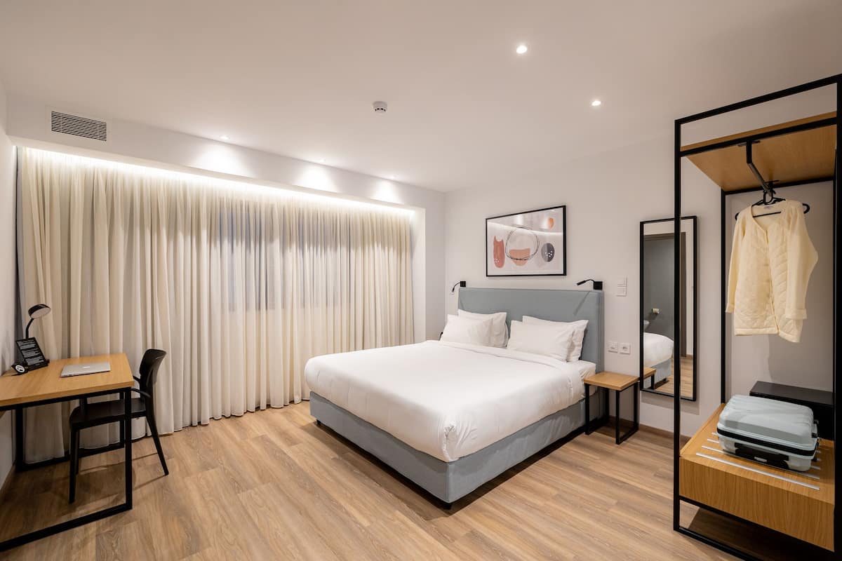 Estúdio Superior | Cofre no quarto, com decoração personalizada