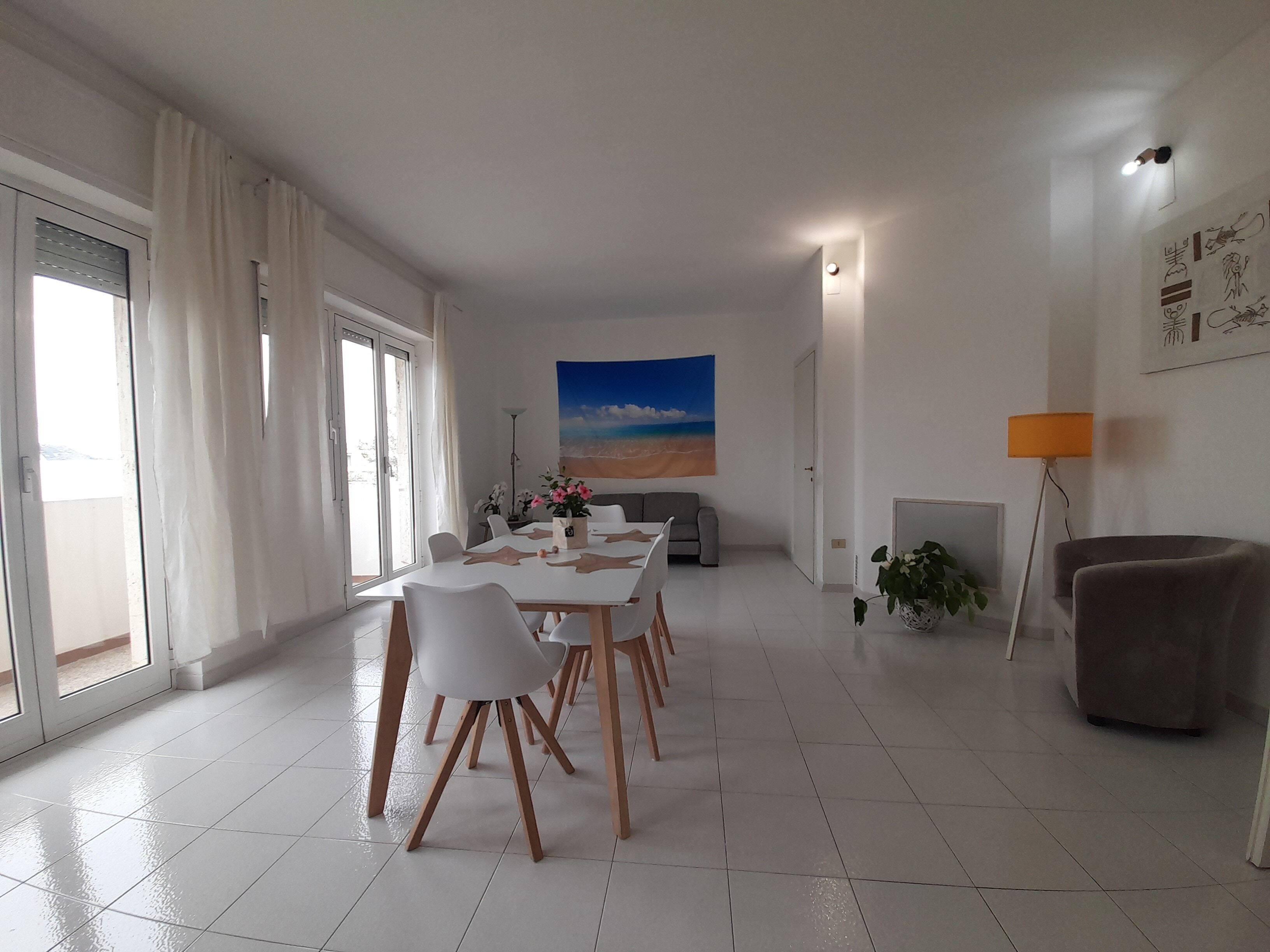 Esclusivo  Appartamento Con Tre Camere E Tre Bagni Sul Mare Del Poetto - Cagliari