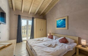 Casa, para fumantes | 8 quartos