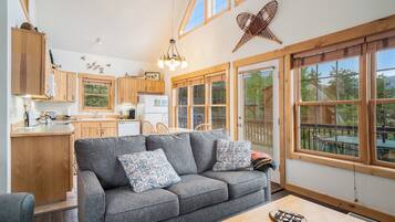 Apartamento em Condomínio Fechado, 2 quartos | Sala de estar