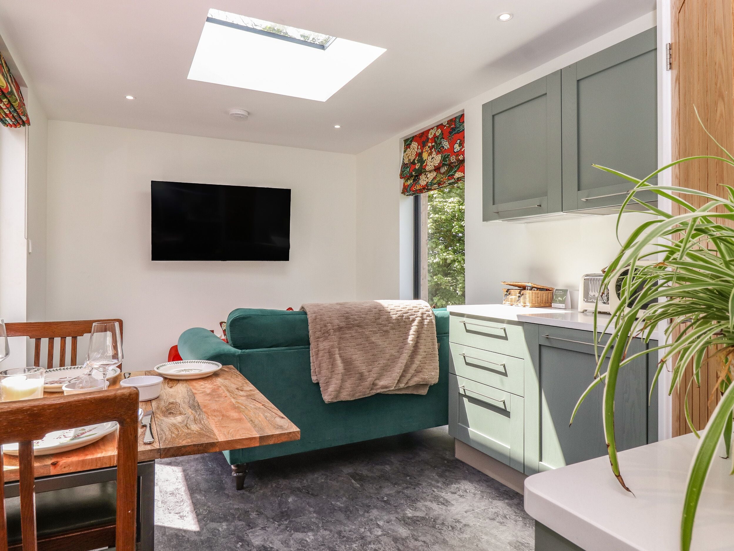 Brow Wood Cabin, Pet Friendly, With Hot Tub In Ullswater - Pooley Bridge