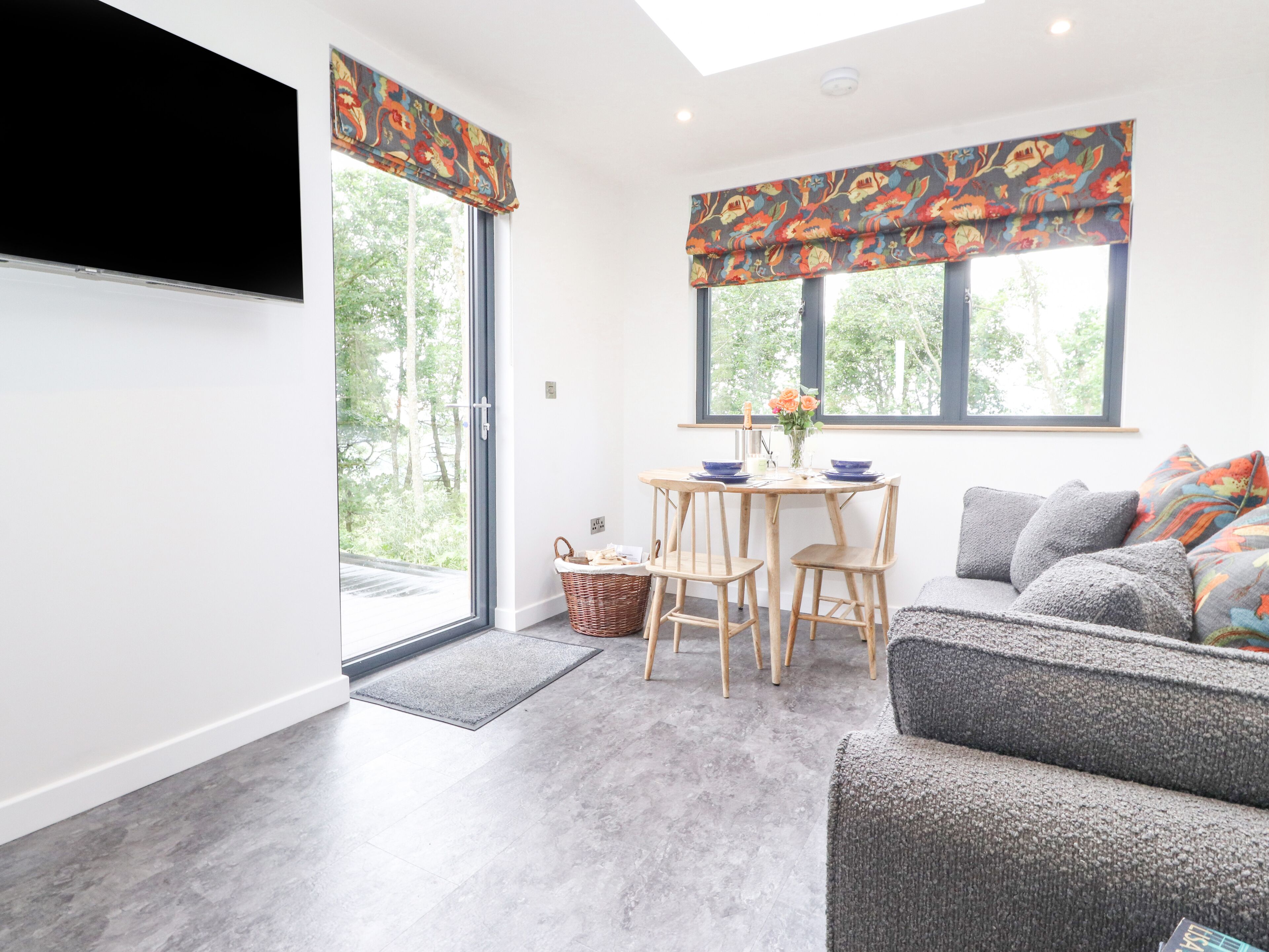 Bluebell Cabin, Pet Friendly, With Hot Tub In Ullswater - 格倫里丁