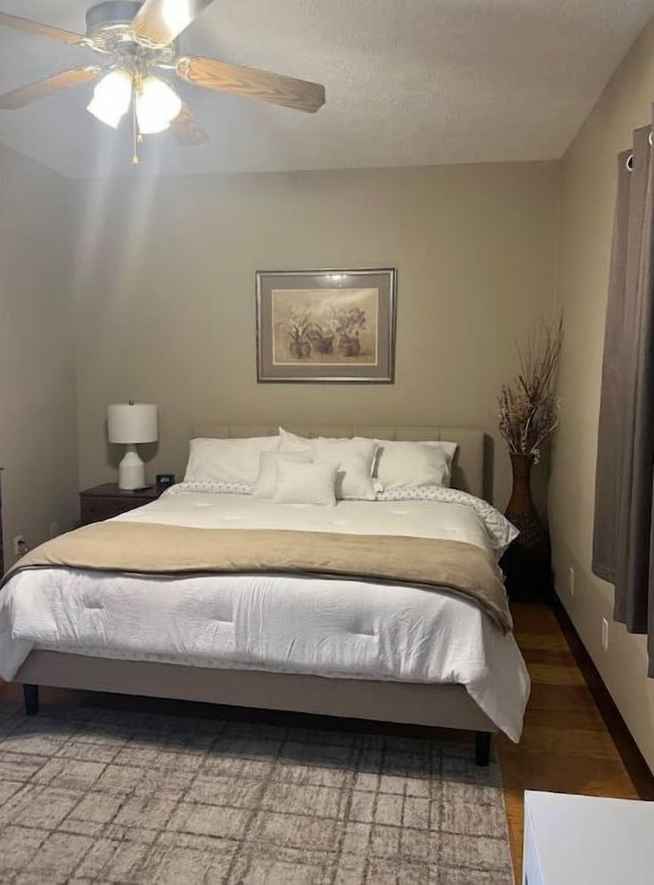 Clover Cottage Close To Ud Short & Extended Stays - University of Dayton, Dayton