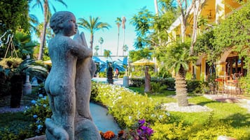 Suíte superior | Vista para o jardim