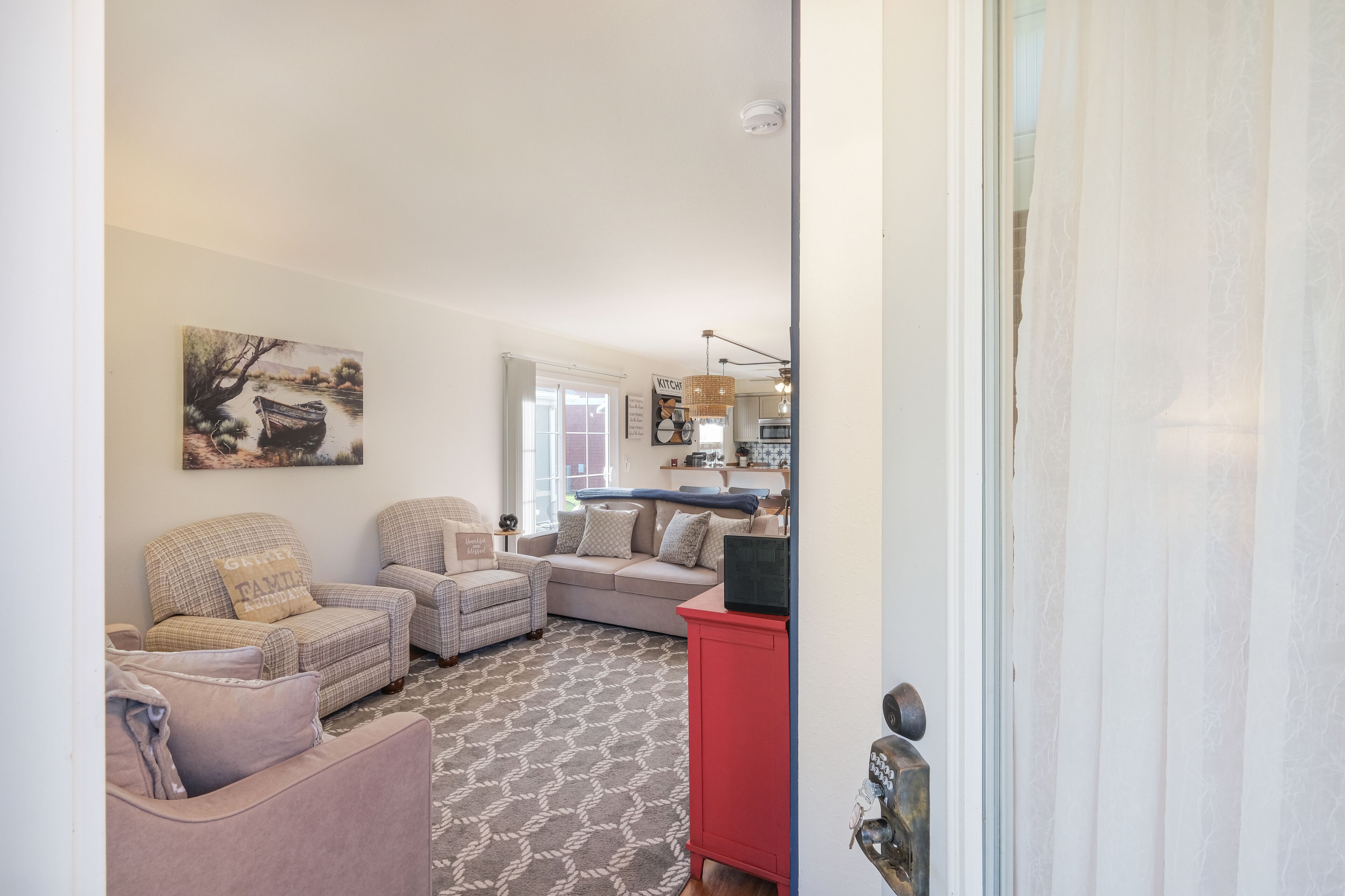 River Shores Cottage 2 Bed 2.5 Bath - Illinois