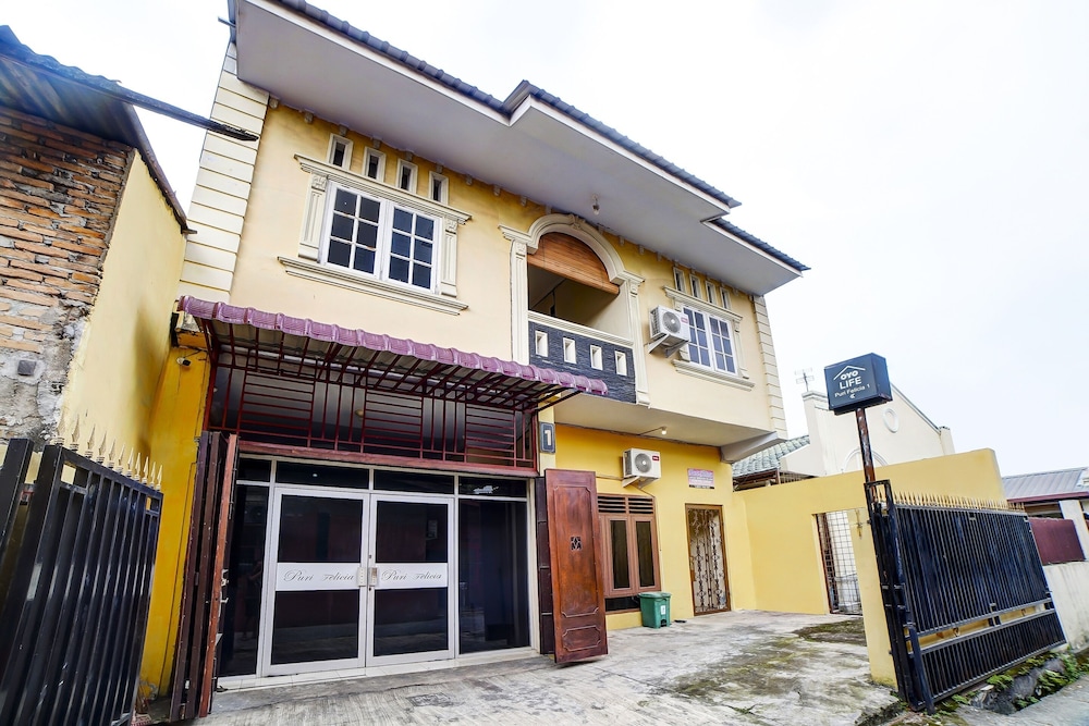 Oyo 91199 Felicia Homestay - Medan